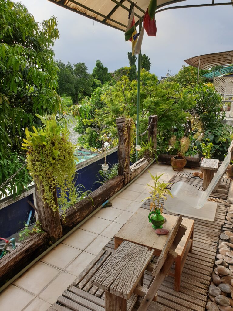 Lovely House for Rent: Bangkok (Pattanakarn) - Noah Shepherd